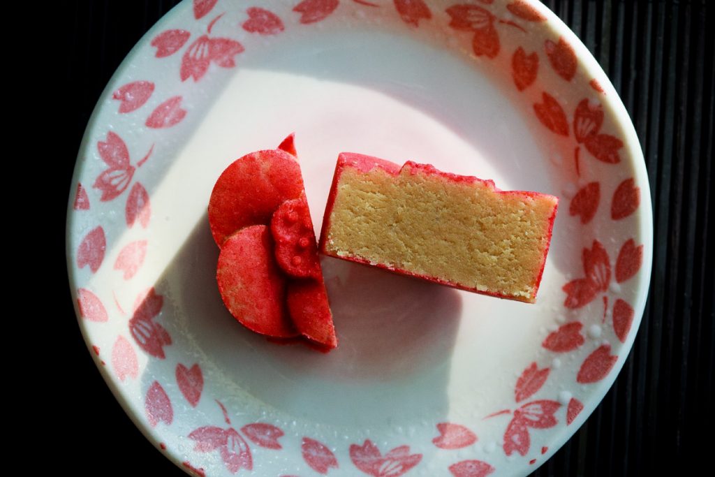 EASY No-Bake Strawberry Mooncake Recipe – FOOD is Four Letter Word