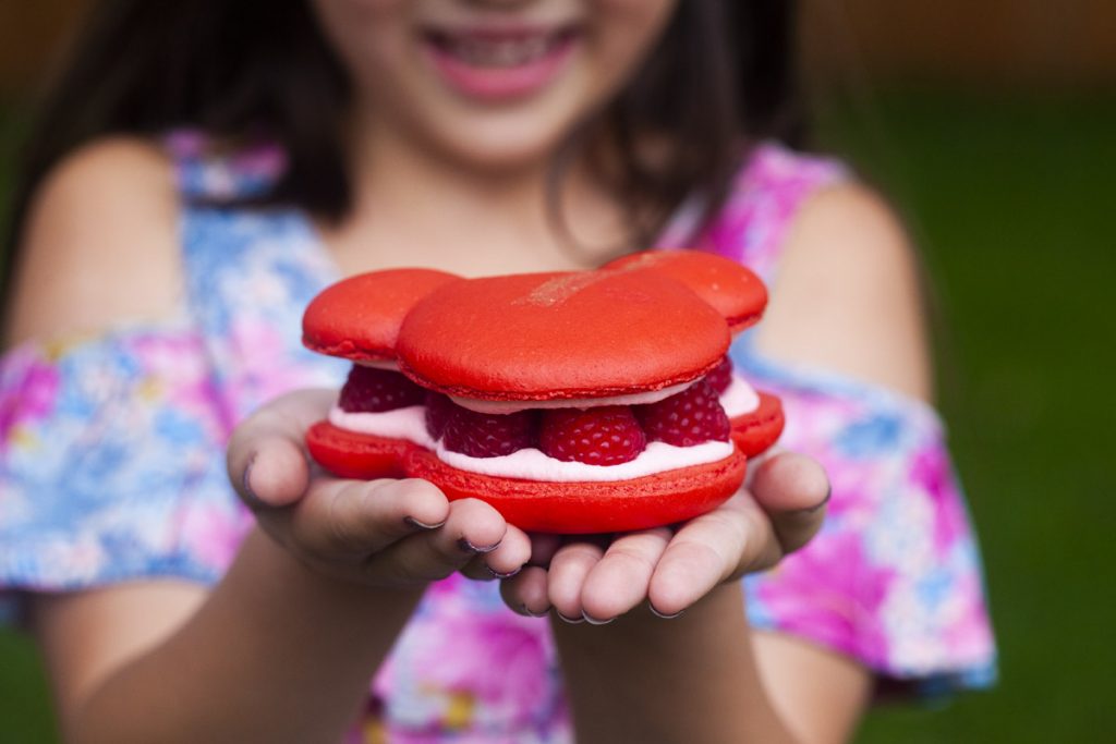 Disneyland’s Raspberry Rose Mickey Macaron Recipe (Swiss Method) – FOOD ...